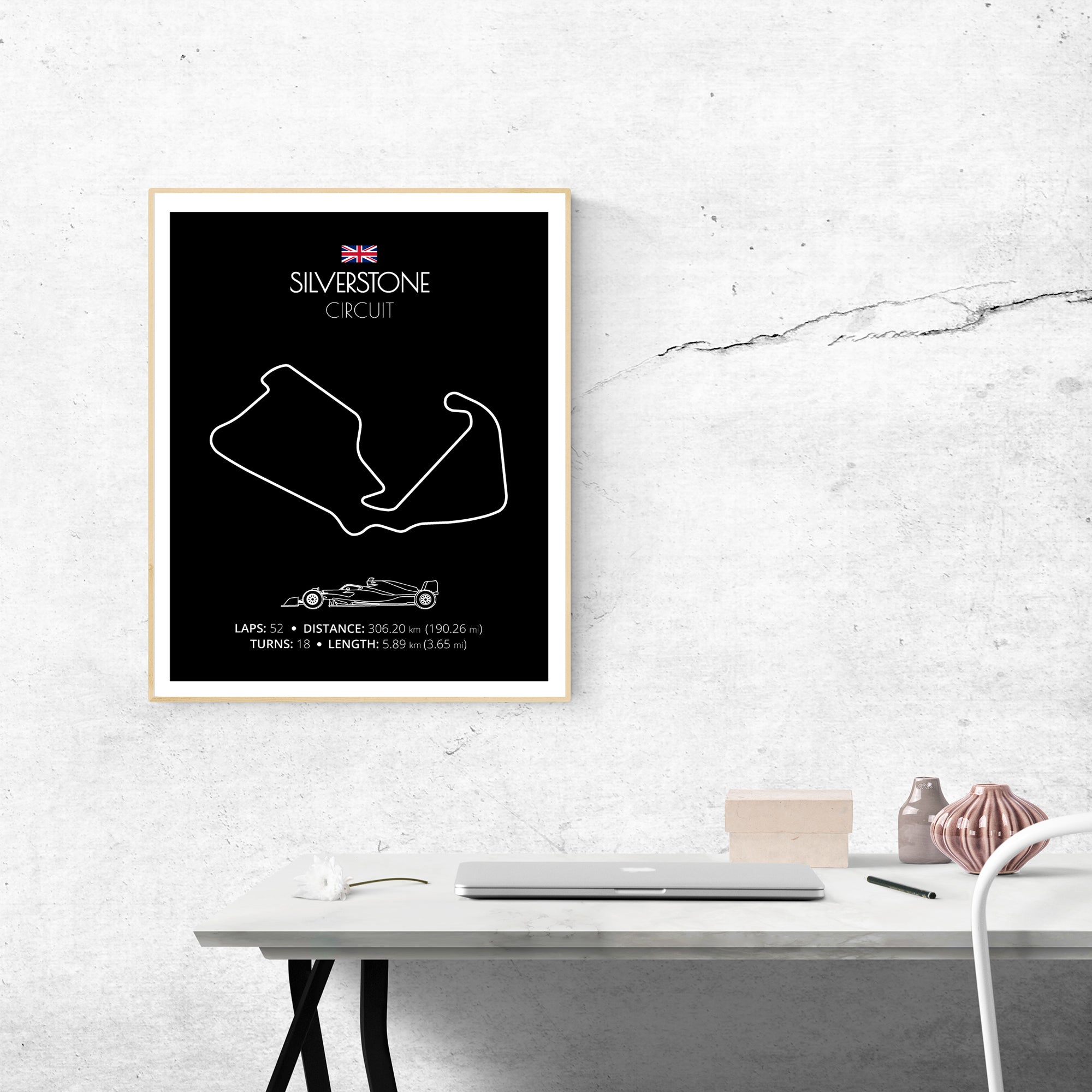 Silverstone Circuit (Silverstone, England) F1 Formula 1 Race Track Pos ...